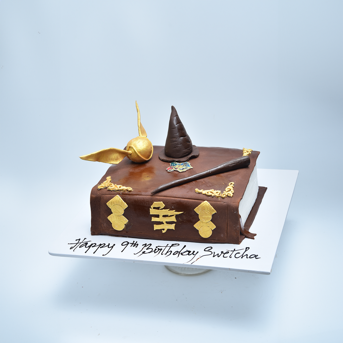 Magical Potter Spell book Cake (Fondant) – Isher Eggless Bakers